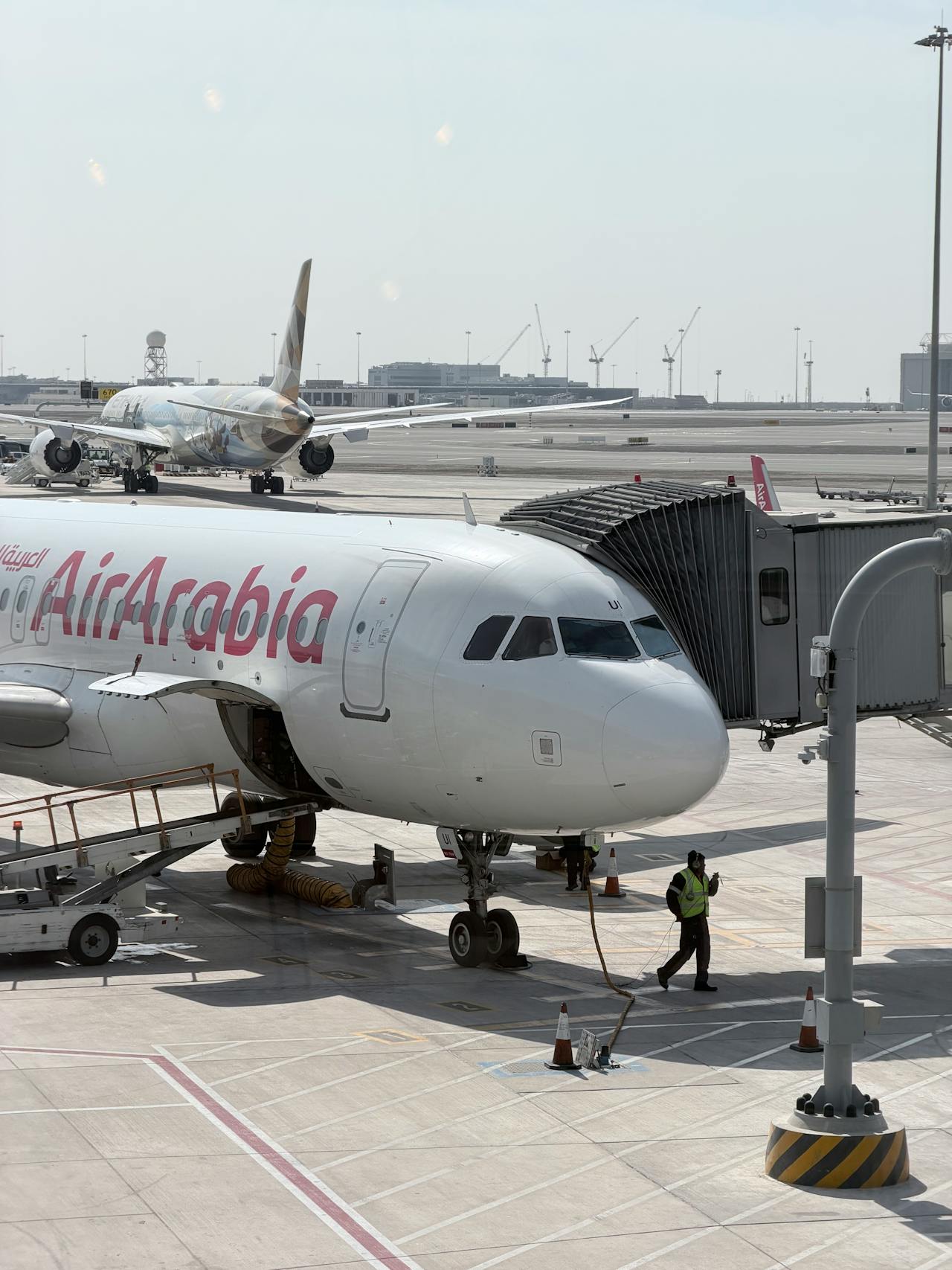 UAE Flight Cancellations: Airline-by-Airline Guide for Expats (March 2026)